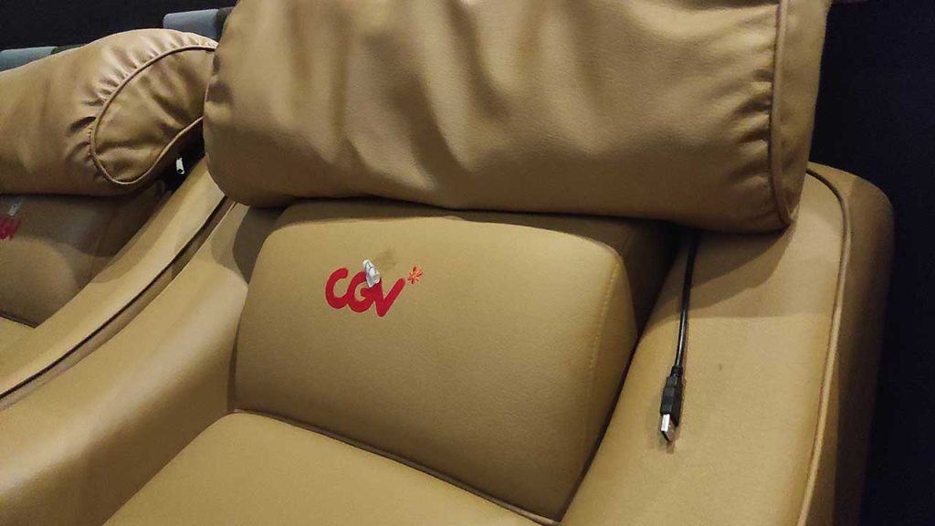 Mencoba Sky Seat (Baris Pertama) di CGV Dmall Depok • WMTTQ